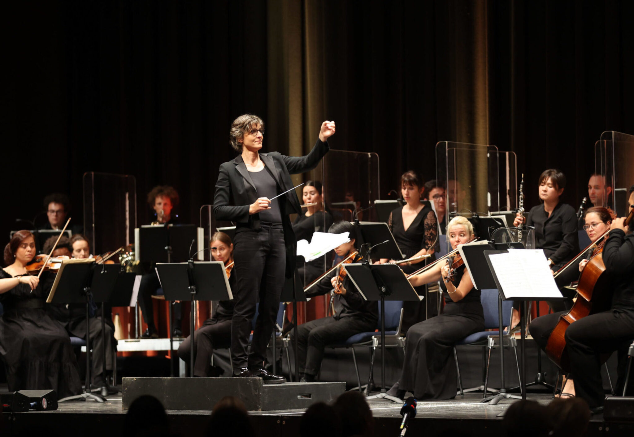 Elisabeth Fuchs: Was Unternehmen von Orchestern lernen können - Die ...